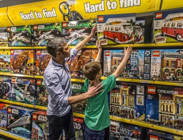 Shopping in LEGOLAND® is great fun